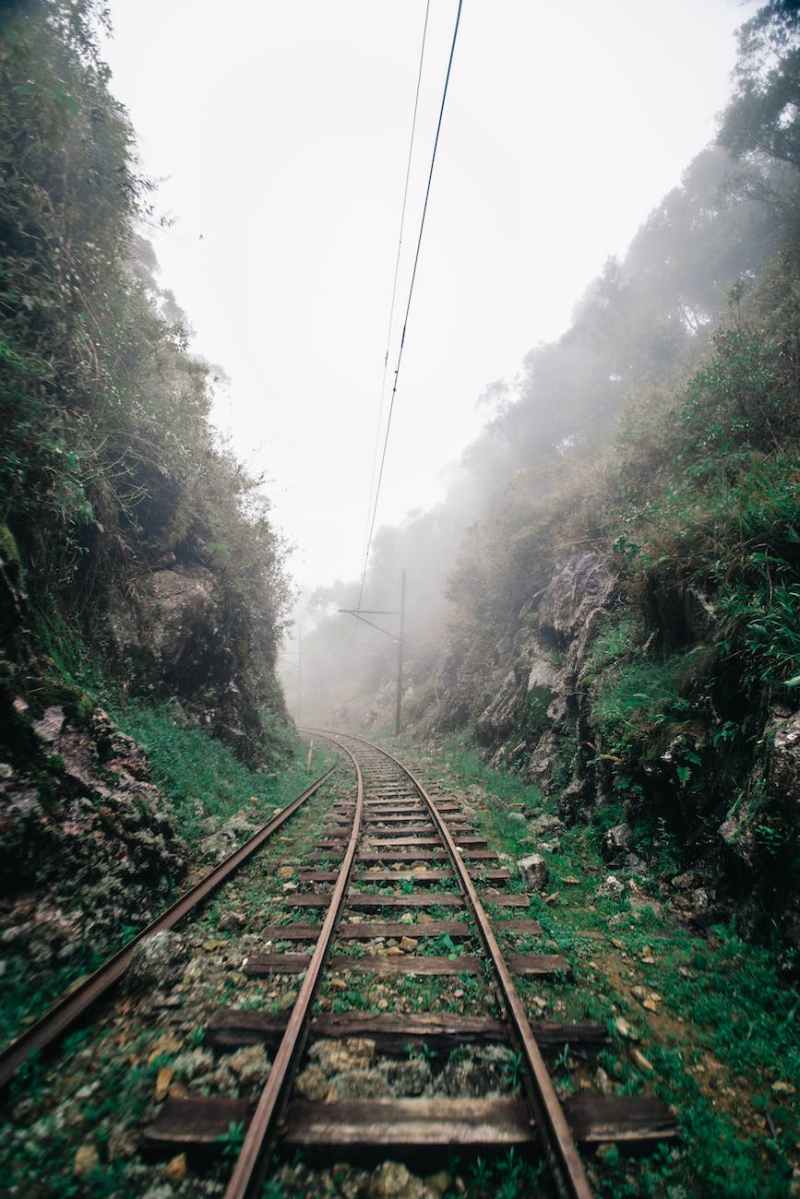 Earthquake Resilience for Train Tracks – Isaac's science blog